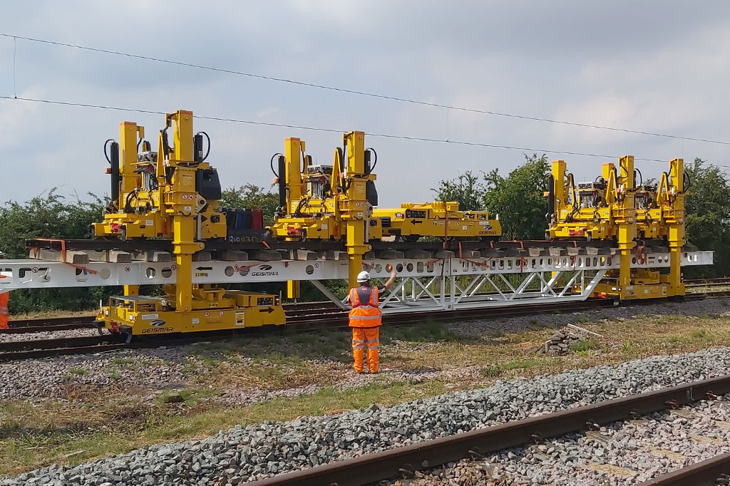 They talk about us: "Rail Infrastructure" (UK magazine) praises the PEM ...